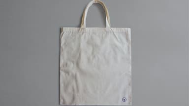 【保存版】Tシャツを発送するベストな方法と梱包方法を徹底解説 - labelmake.jp